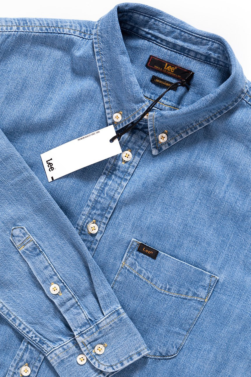 LEE BUTTON DOWN MĘSKA KOSZULA JEANSOWA JEANS SUN FADE L880KXXA L880KXXA